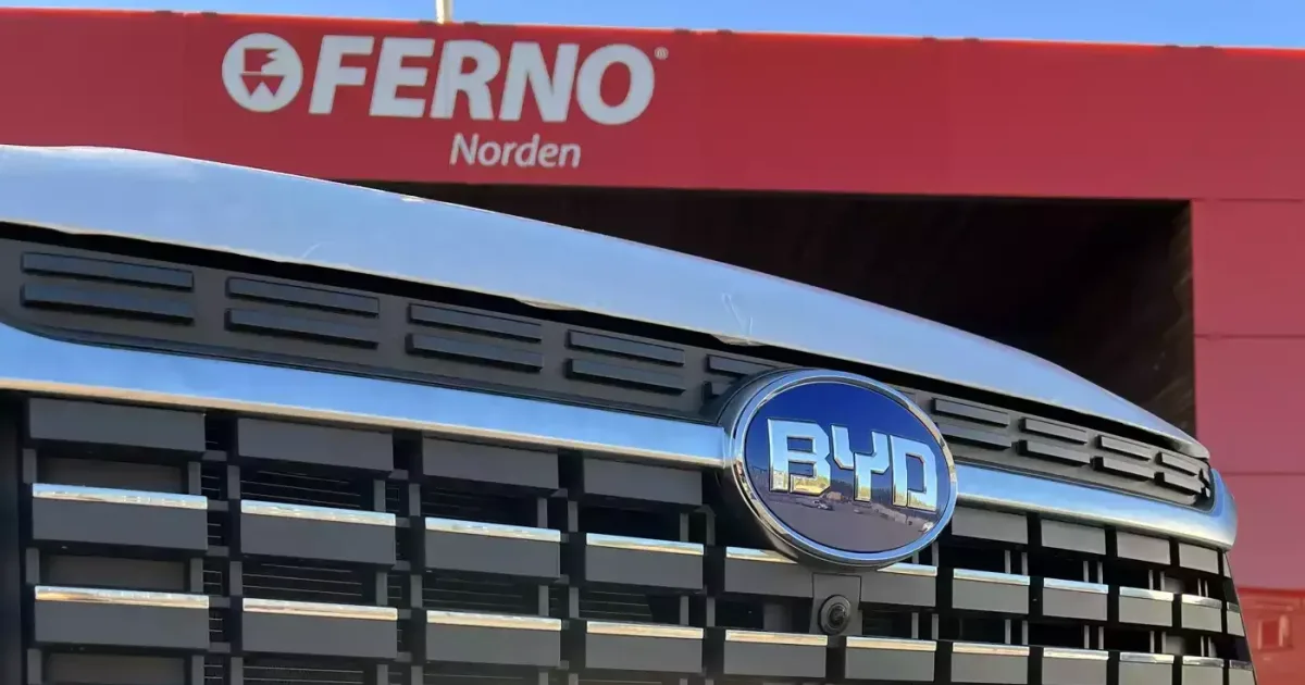 BYD Tang som 2-seter varebil | Ferno Mobility